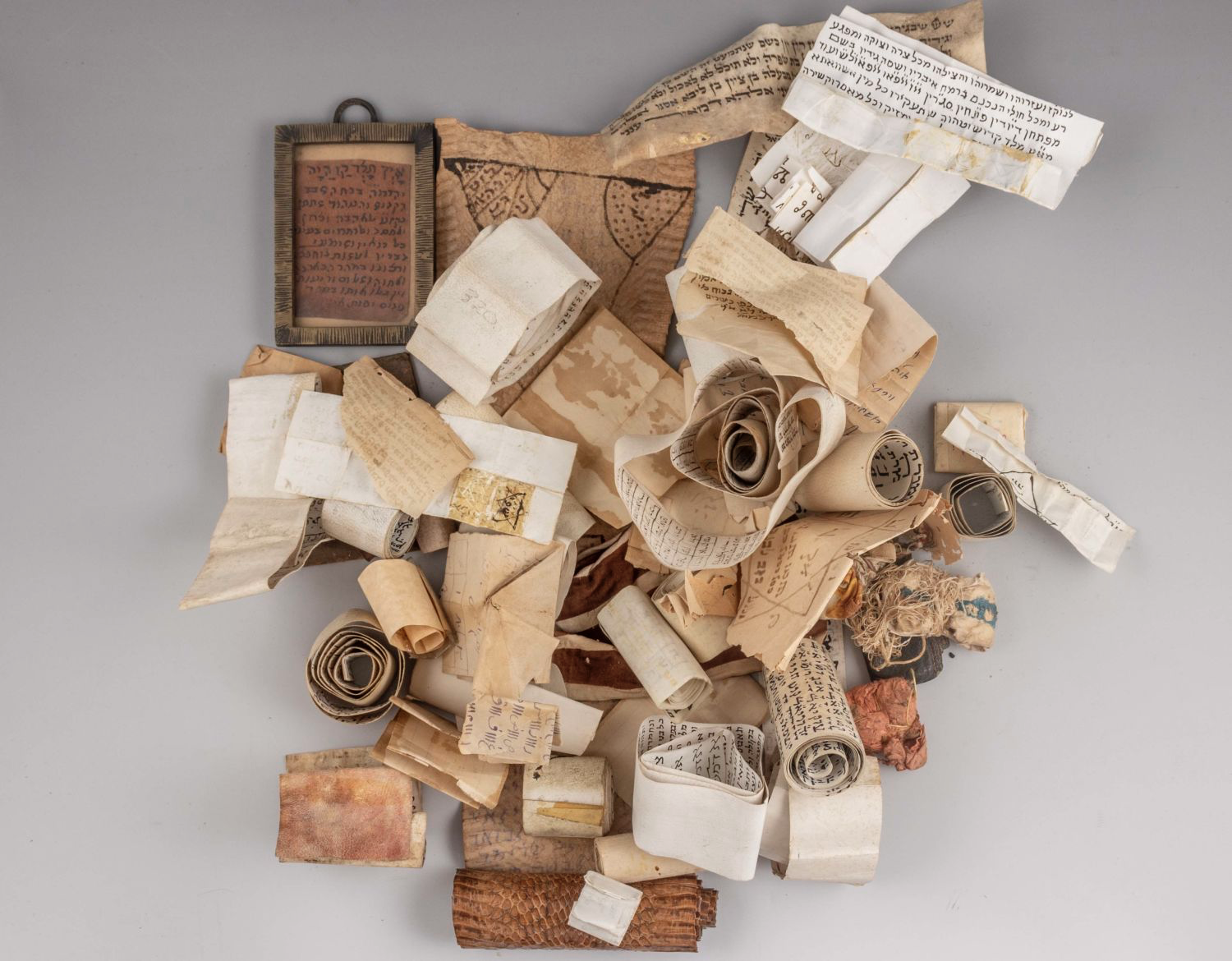 Jewish magic amulets – Jewish Monster Hunting